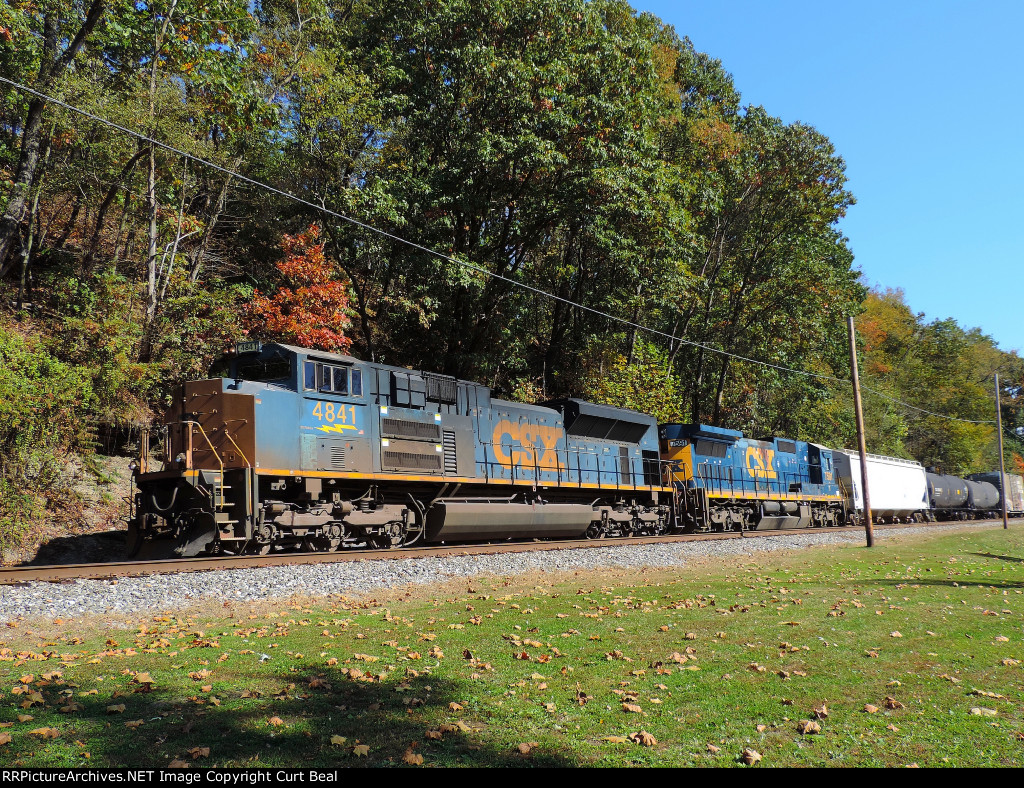 CSX 4841 and 7591